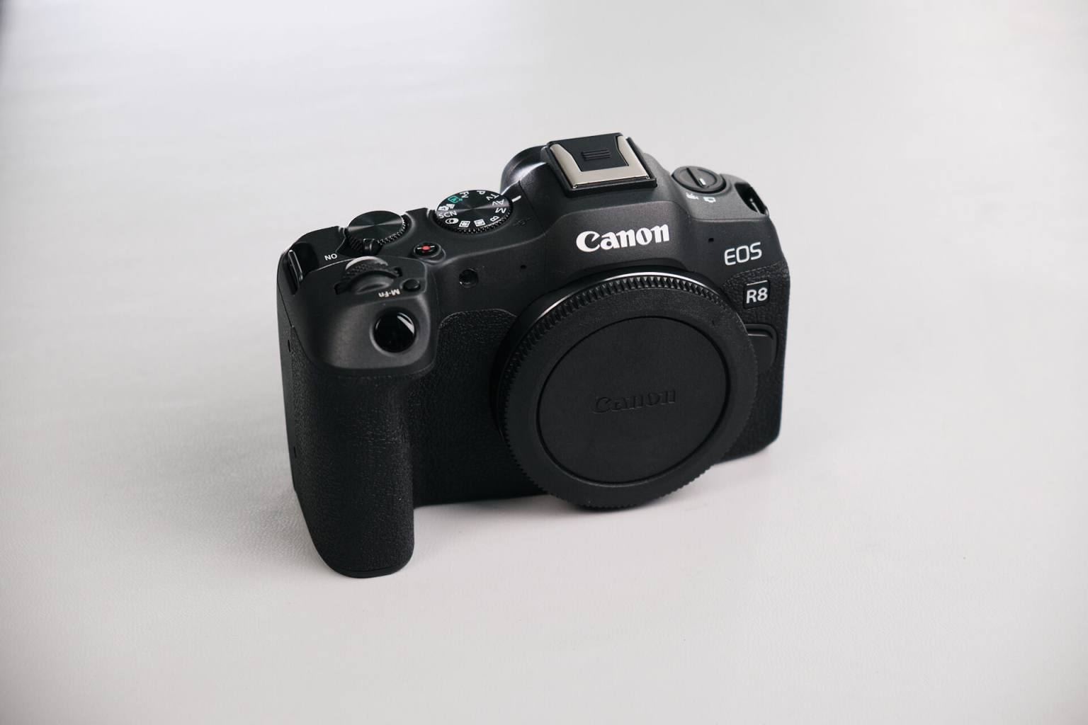 Canon R8 Teardown – Kolari Vision 2026